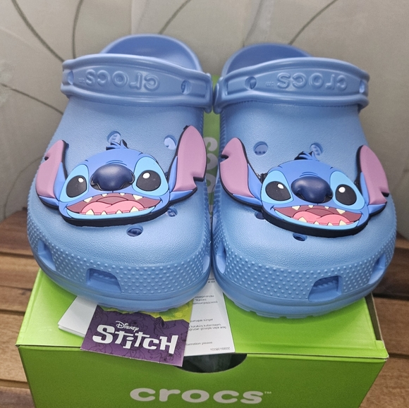 CROCS | Shoes | New Crocs Disney Lilo And Stitch Clog Shoes Size J4 Can ...